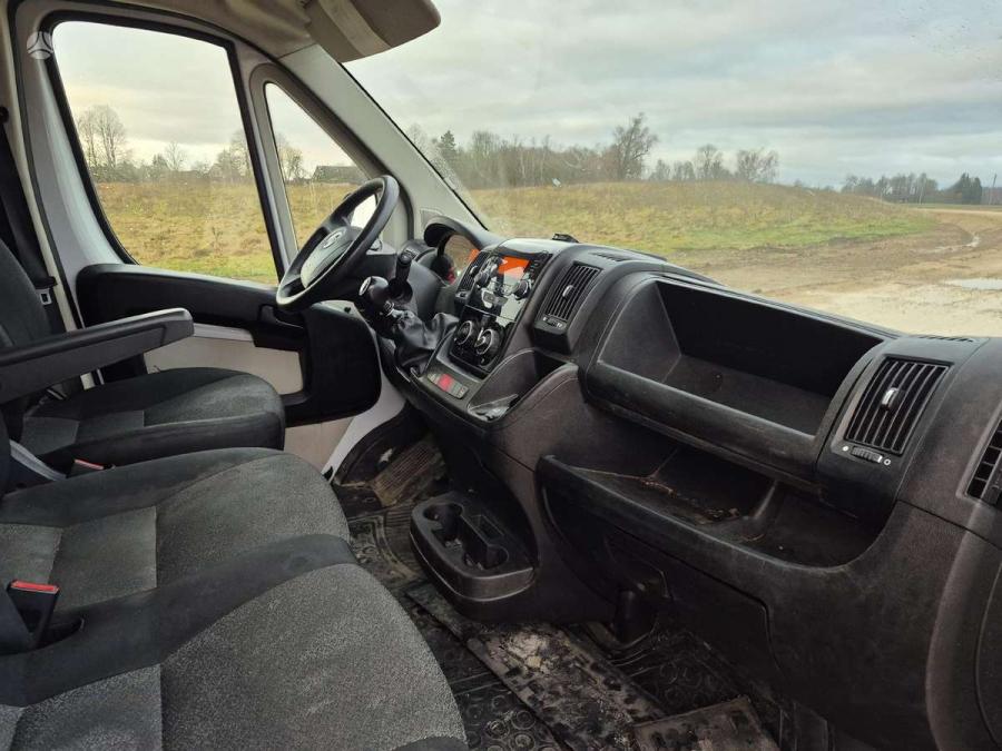 White Fiat Ducato 2020 in Kupiskis, with an engine capacity of 2.30 L and mileage of 410 thousand km for 5500 €, photo 11 on AUTOMOTO.COM.LV