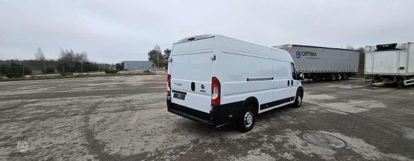 White Fiat Ducato 2020 in Vilnius, with an engine capacity of 2.30 L and mileage of 290 thousand km for 9410 €, photo 3 on AUTOMOTO.COM.LV