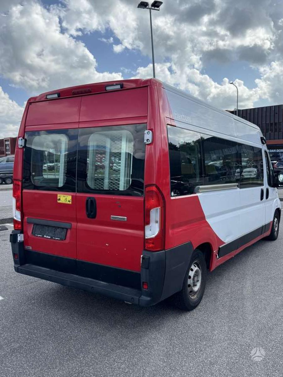 White Fiat Ducato 2020 in Klaipeda, with an engine capacity of 2.30 L and mileage of 372 thousand km for 8500 €, photo 7 on AUTOMOTO.COM.LV
