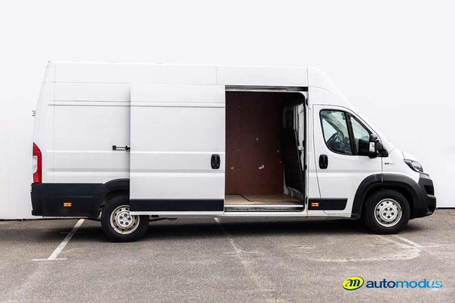 White Fiat Ducato 2021 in Vilnius, with an engine capacity of 2.19 L and mileage of 222 thousand km for 12950 €, photo 19 on AUTOMOTO.COM.LV