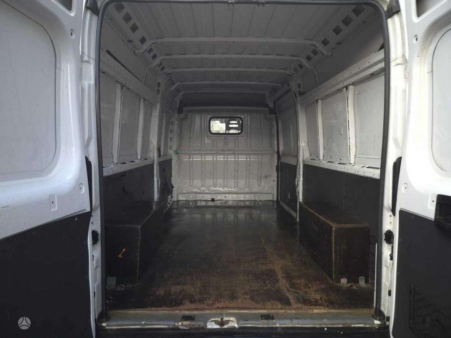 White Fiat Ducato 2021 in Vilnius, with an engine capacity of 2.29 L and mileage of 94 thousand km for 22400 €, photo 16 on AUTOMOTO.COM.LV