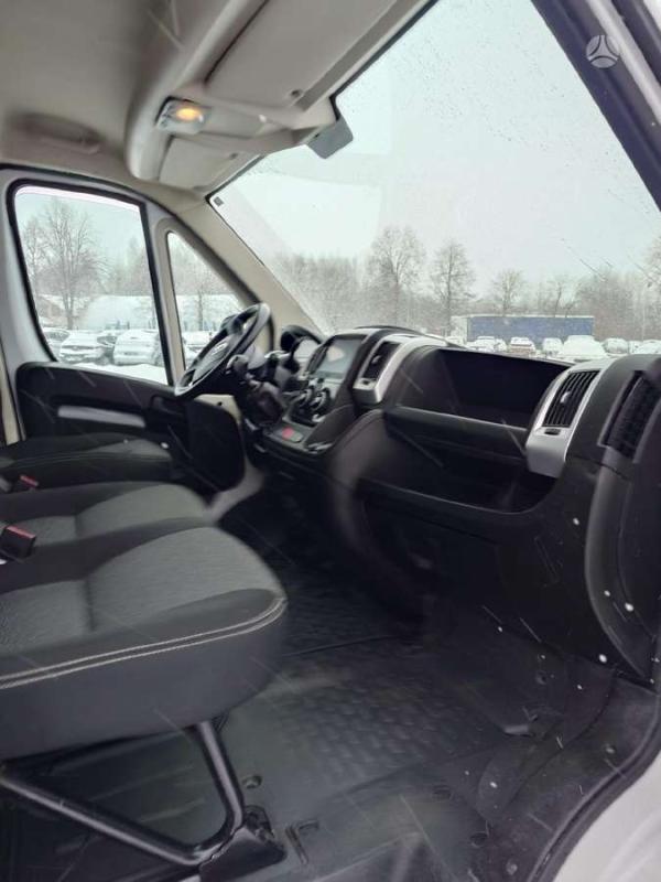 Balts Fiat Ducato 2021 Tauragė, ar dzinēja tilpumu 2.30 L un nobraukumu 154 tūkst. km par 12800 €, foto 11 vietnē AUTOMOTO.COM.LV