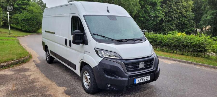 White Fiat Ducato 2021 in Elektrenai, with an engine capacity of 0.00 L and mileage of 28 thousand km for 14950 €, photo 4 on AUTOMOTO.COM.LV