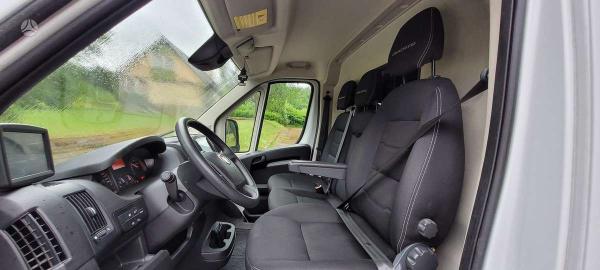 White Fiat Ducato 2021 in Elektrenai, with an engine capacity of 0.00 L and mileage of 28 thousand km for 14950 €, photo 7 on AUTOMOTO.COM.LV