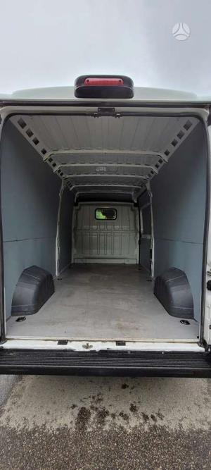 White Fiat Ducato 2021 in Elektrenai, with an engine capacity of 0.00 L and mileage of 28 thousand km for 14950 €, photo 15 on AUTOMOTO.COM.LV