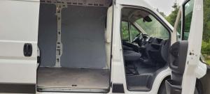White Fiat Ducato 2021 in Elektrenai, with an engine capacity of 0.00 L and mileage of 28 thousand km for 14950 €, photo 18 on AUTOMOTO.COM.LV