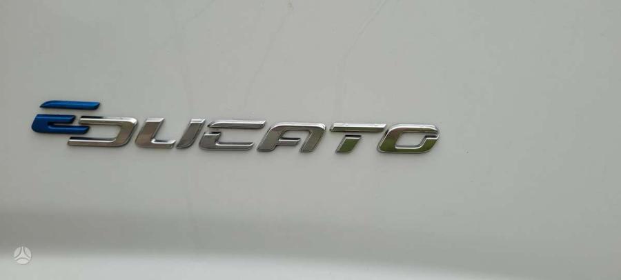 White Fiat Ducato 2021 in Elektrenai, with an engine capacity of 0.00 L and mileage of 28 thousand km for 14950 €, photo 22 on AUTOMOTO.COM.LV