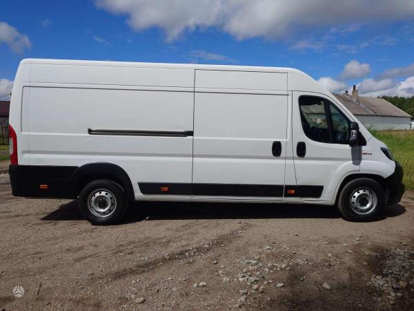 White Fiat Ducato 2021 in Taurage, with an engine capacity of 2.30 L and mileage of 180 thousand km for 13189 €, photo 2 on AUTOMOTO.COM.LV