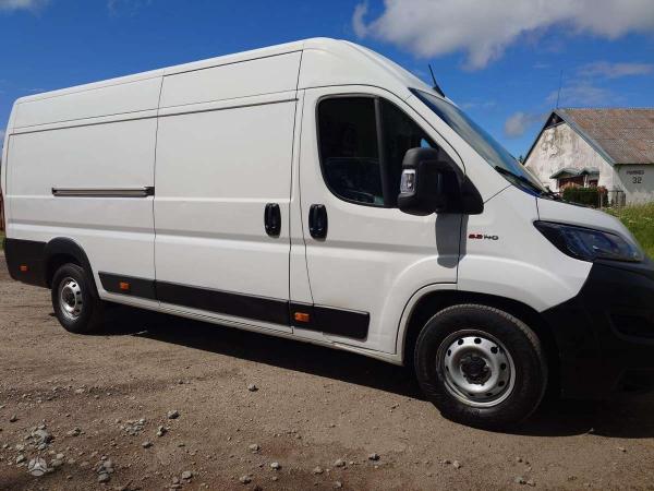 White Fiat Ducato 2021 in Taurage, with an engine capacity of 2.30 L and mileage of 180 thousand km for 13189 €, photo 3 on AUTOMOTO.COM.LV