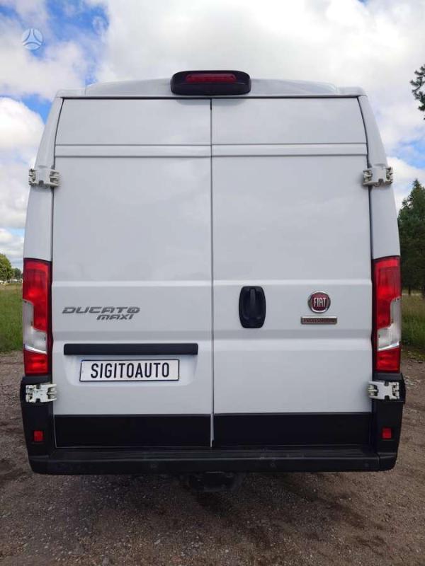 White Fiat Ducato 2021 in Taurage, with an engine capacity of 2.30 L and mileage of 180 thousand km for 13189 €, photo 6 on AUTOMOTO.COM.LV