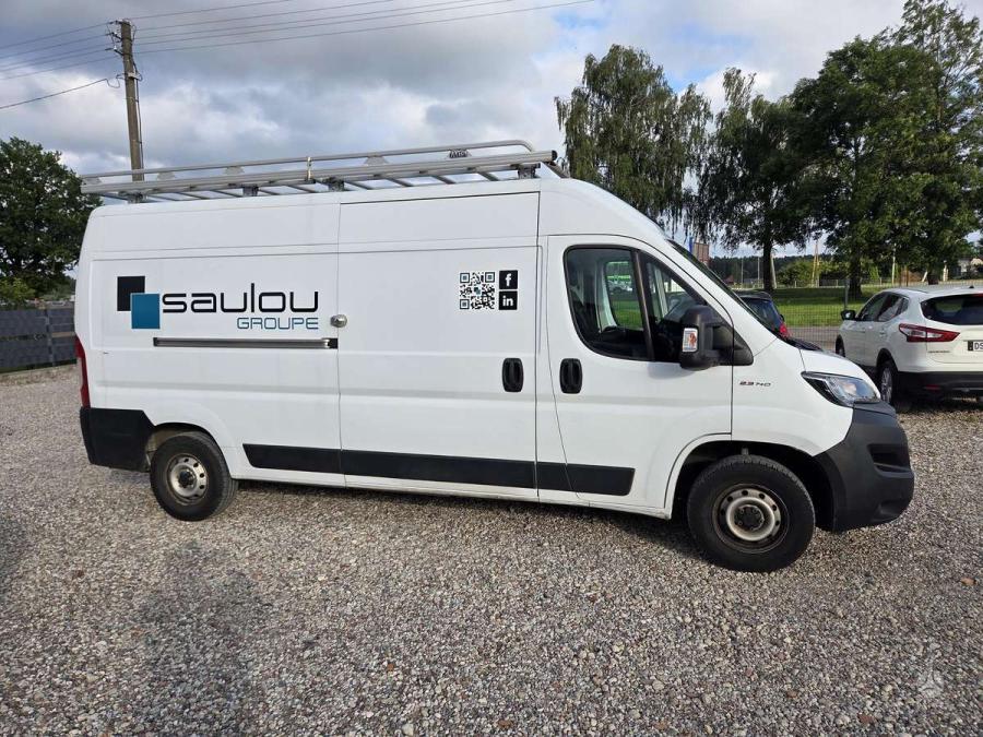 White Fiat Ducato 2021 in Taurage, with an engine capacity of 2.29 L and mileage of 196 thousand km for 11011 €, photo 3 on AUTOMOTO.COM.LV