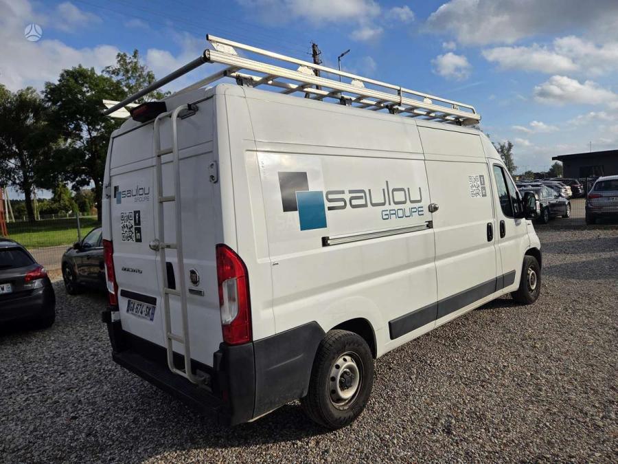White Fiat Ducato 2021 in Taurage, with an engine capacity of 2.29 L and mileage of 196 thousand km for 11011 €, photo 4 on AUTOMOTO.COM.LV