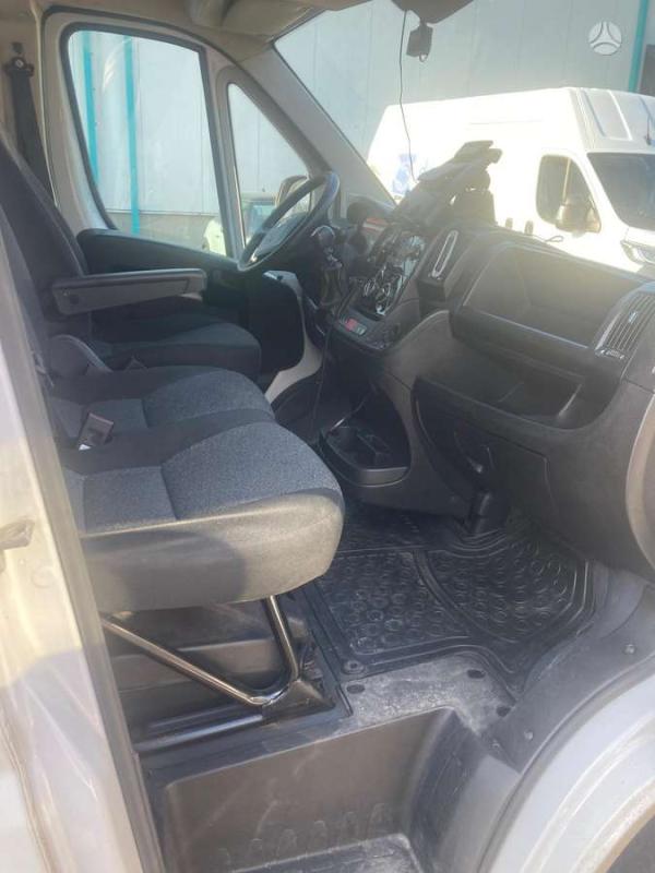 White Fiat Ducato 2021 in Vilnius, with an engine capacity of 2.29 L and mileage of 294 thousand km for 9500 €, photo 5 on AUTOMOTO.COM.LV