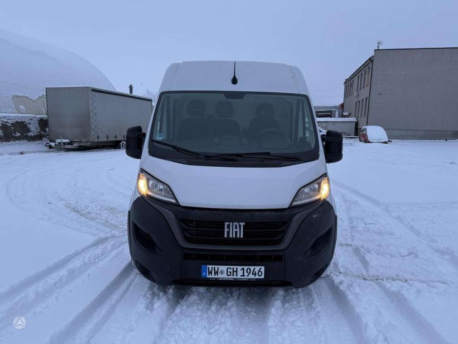 White Fiat Ducato 2022 in Kupiskis, with an engine capacity of 2.18 L and mileage of 302 thousand km for 11900 €, photo 2 on AUTOMOTO.COM.LV