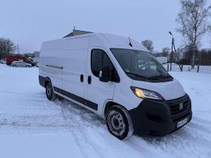 White Fiat Ducato 2022 in Kupiskis, with an engine capacity of 2.18 L and mileage of 302 thousand km for 11900 €, photo 8 on AUTOMOTO.COM.LV