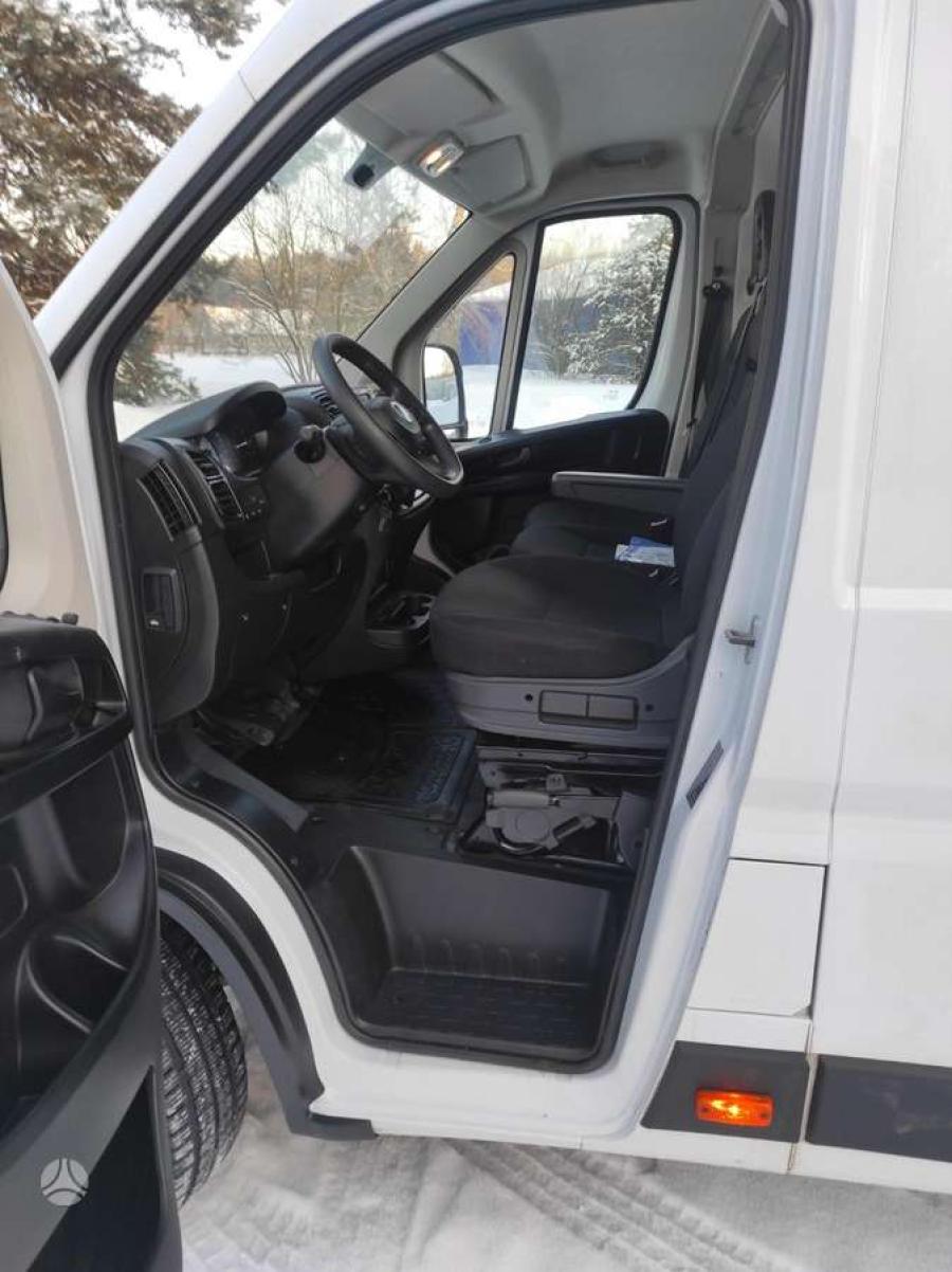 Balts Fiat Ducato 2022 Viļņa, ar dzinēja tilpumu 2.18 L un nobraukumu 85 tūkst. km par 19500 €, foto 5 vietnē AUTOMOTO.COM.LV