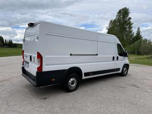 White Fiat Ducato 2022 in Kupiskis, with an engine capacity of 2.18 L and mileage of 299 thousand km for 7950 €, photo 4 on AUTOMOTO.COM.LV