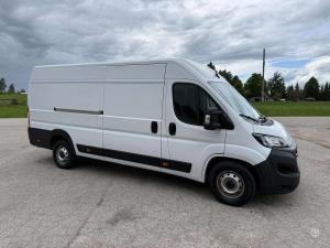 White Fiat Ducato 2022 in Kupiskis, with an engine capacity of 2.18 L and mileage of 299 thousand km for 7950 €, photo 6 on AUTOMOTO.COM.LV