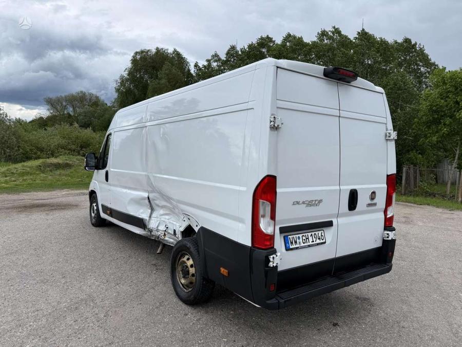 White Fiat Ducato 2022 in Kupiskis, with an engine capacity of 2.18 L and mileage of 299 thousand km for 7950 €, photo 9 on AUTOMOTO.COM.LV