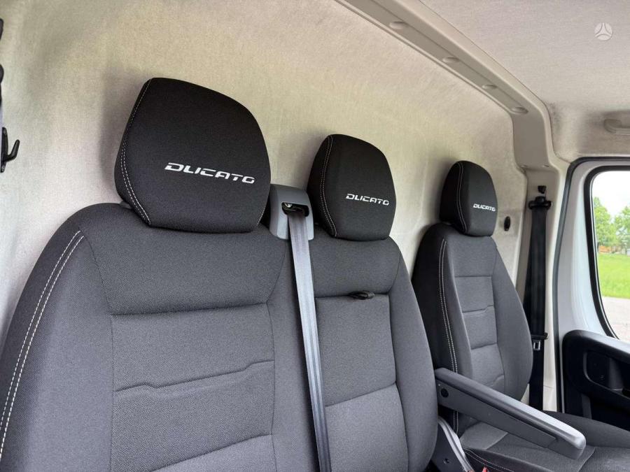 White Fiat Ducato 2022 in Kupiskis, with an engine capacity of 2.18 L and mileage of 299 thousand km for 7950 €, photo 13 on AUTOMOTO.COM.LV
