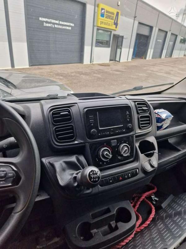 White Fiat Ducato 2022 in Kaisiadorys, with an engine capacity of 2.18 L and mileage of 230 thousand km for 4500 €, photo 3 on AUTOMOTO.COM.LV