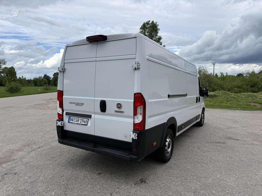 White Fiat Ducato 2022 in Kupiskis, with an engine capacity of 2.18 L and mileage of 298 thousand km for 7600 €, photo 4 on AUTOMOTO.COM.LV