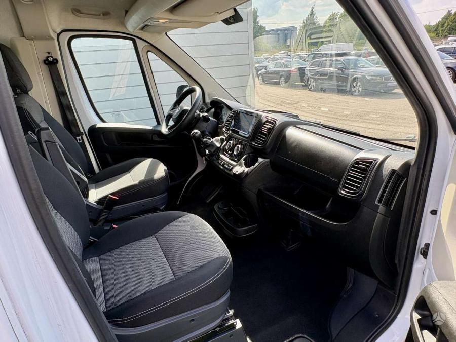 Balts Fiat Ducato 2022 Panevēža, ar dzinēja tilpumu 2.18 L un nobraukumu 84 tūkst. km par 23000 €, foto 16 vietnē AUTOMOTO.COM.LV