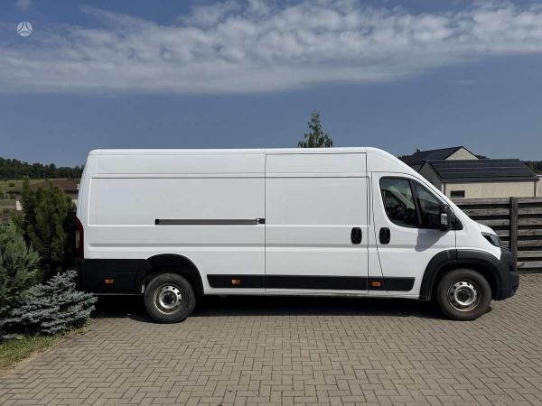 White Fiat Ducato 2022 in Vilnius, with an engine capacity of 2.18 L and mileage of 86 thousand km for 21780 €, photo 3 on AUTOMOTO.COM.LV