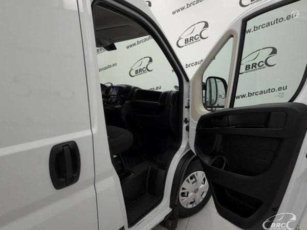 White Fiat Ducato 2023 in Vilnius, with an engine capacity of 2.18 L and mileage of 113 thousand km for 19500 €, photo 8 on AUTOMOTO.COM.LV