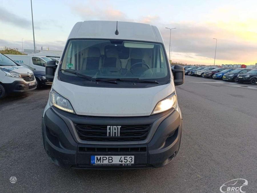 White Fiat Ducato 2023 in Vilnius, with an engine capacity of 2.18 L and mileage of 100 thousand km for 19500 €, photo 9 on AUTOMOTO.COM.LV