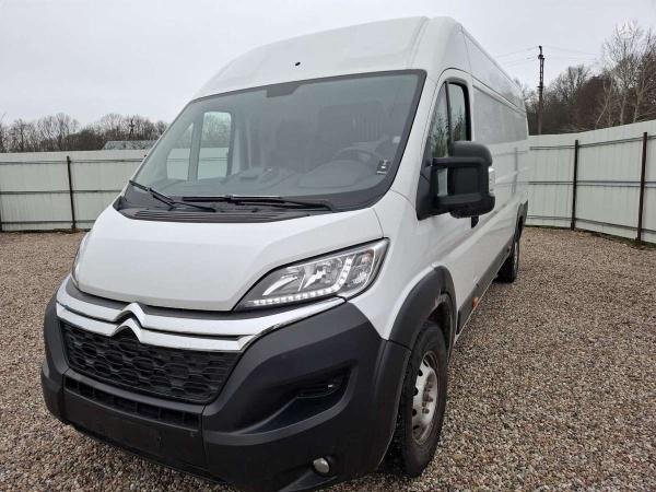 White Fiat Ducato 2023 in Kaunas, with an engine capacity of 2.20 L and mileage of 40 thousand km for 15999 €, photo 1 on AUTOMOTO.COM.LV