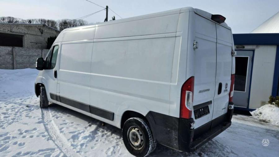 White Fiat Ducato 2023 in Marijampole, with an engine capacity of 2.18 L and mileage of 127 thousand km for 12500 €, photo 4 on AUTOMOTO.COM.LV