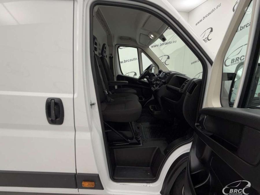 Balts Fiat Ducato 2023 Viļņa, ar dzinēja tilpumu 2.18 L un nobraukumu 100 tūkst. km par 19000 €, foto 5 vietnē AUTOMOTO.COM.LV
