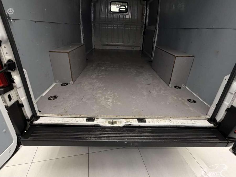 Balts Fiat Ducato 2023 Viļņa, ar dzinēja tilpumu 2.18 L un nobraukumu 100 tūkst. km par 19000 €, foto 19 vietnē AUTOMOTO.COM.LV
