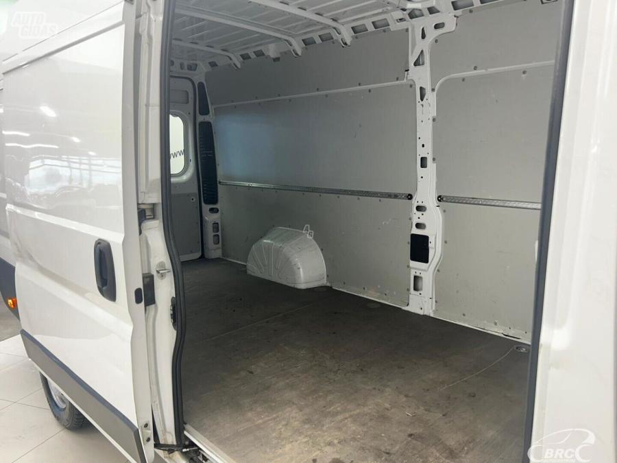 Balts Fiat Ducato 2023 Avižieniai, ar dzinēja tilpumu 2.20 L un nobraukumu 306 tūkst. km par 15700 €, foto 24 vietnē AUTOMOTO.COM.LV