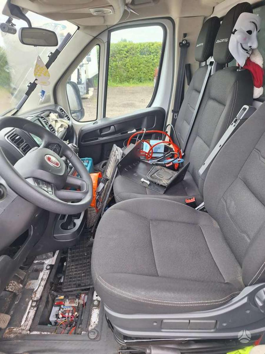 Balts Fiat Ducato 2023 Kauņa, ar dzinēja tilpumu 2.18 L un nobraukumu 340 tūkst. km par 9990 €, foto 17 vietnē AUTOMOTO.COM.LV