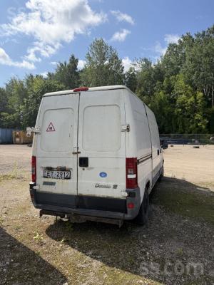 White Fiat Ducato 2003 in Riga, with an engine capacity of 2.80 L and mileage of 411 thousand km for 650 €, photo 4 on AUTOMOTO.COM.LV