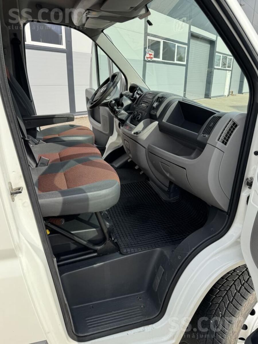 White Fiat Ducato 2011 in Balvi, with an engine capacity of 2.20 L and mileage of 185 thousand km for 6777 €, photo 8 on AUTOMOTO.COM.LV