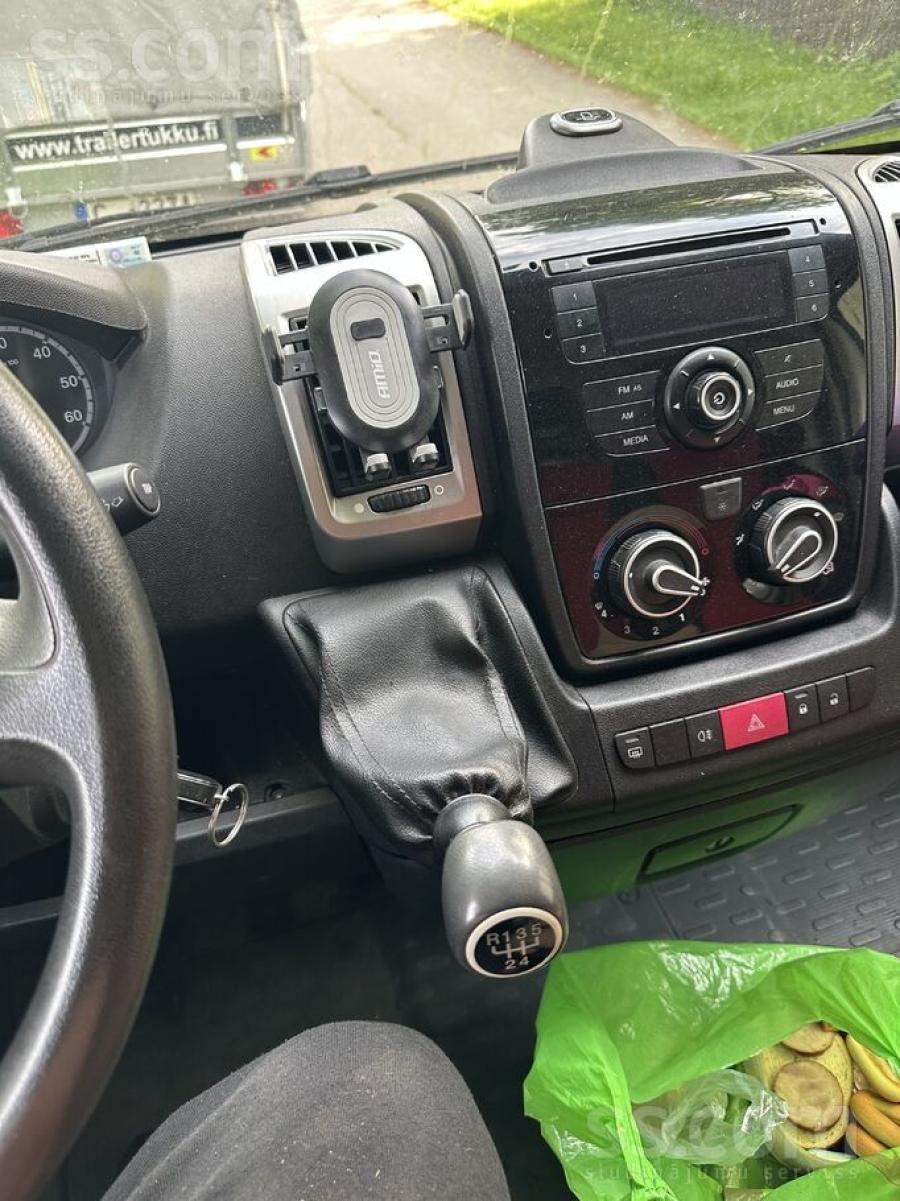 White Fiat Ducato 2013 in Riga, with an engine capacity of 2.00 L and mileage of 130 thousand km for 4500 €, photo 4 on AUTOMOTO.COM.LV