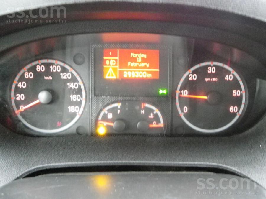 White Fiat Ducato 2014 in Valka, with an engine capacity of 2.30 L and mileage of 299 thousand km for 7500 €, photo 10 on AUTOMOTO.COM.LV