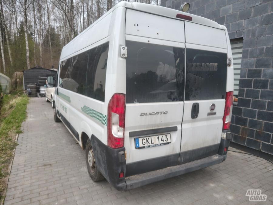 White Fiat Ducato 2015 in Vilnius, with an engine capacity of 2.30 L and mileage of 430 thousand km for 4800 €, photo 5 on AUTOMOTO.COM.LV