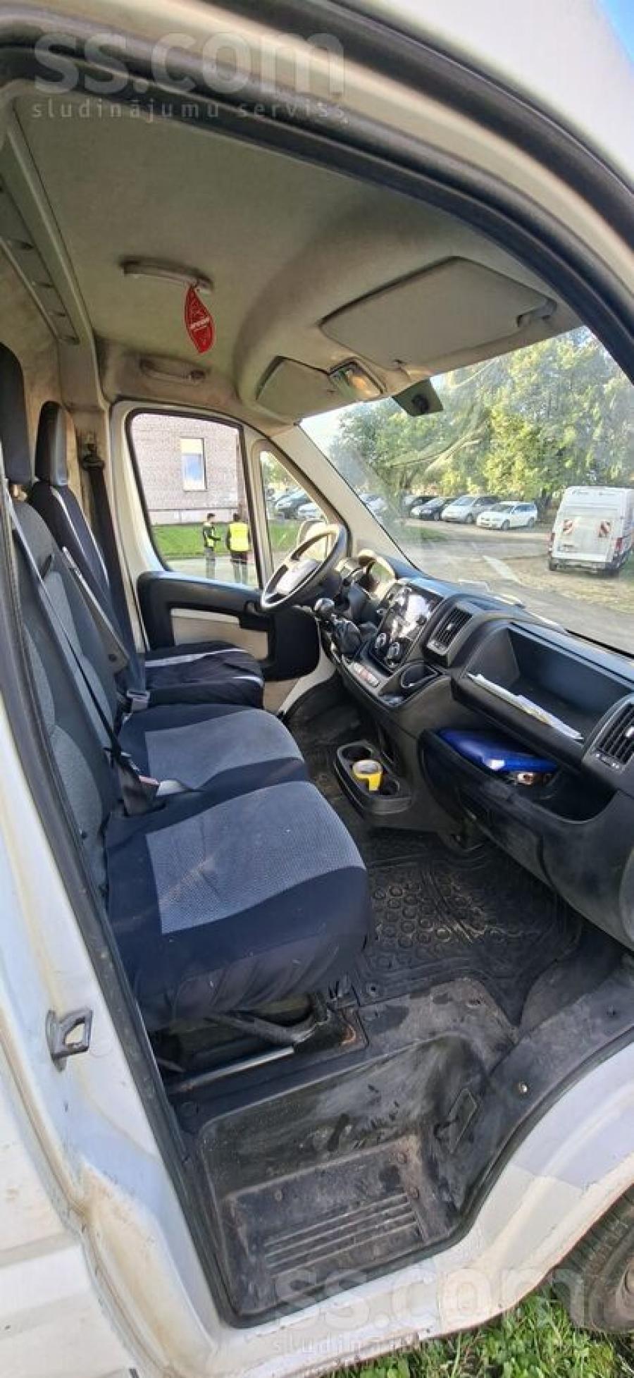 White Fiat Ducato 2015 in Riga, with an engine capacity of 2.30 L and mileage of 280 thousand km for 4200 €, photo 6 on AUTOMOTO.COM.LV