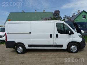 White Fiat Ducato 2016 in Valka, with an engine capacity of 2.30 L and mileage of 164 thousand km for 7999 €, photo 5 on AUTOMOTO.COM.LV