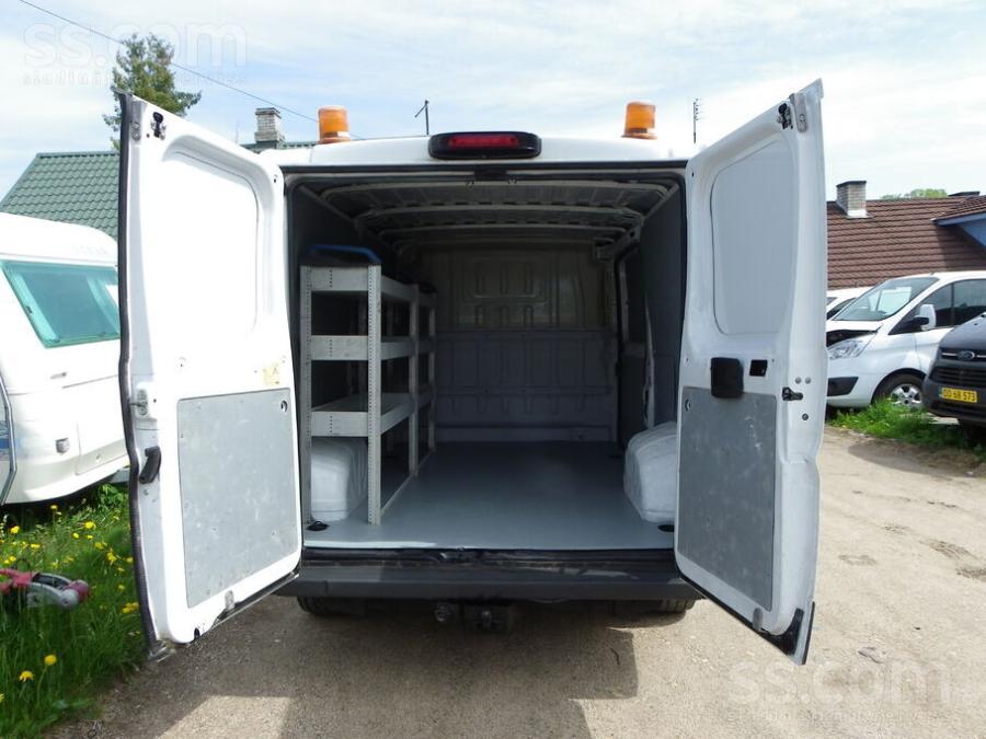 White Fiat Ducato 2016 in Valka, with an engine capacity of 2.30 L and mileage of 164 thousand km for 7999 €, photo 15 on AUTOMOTO.COM.LV
