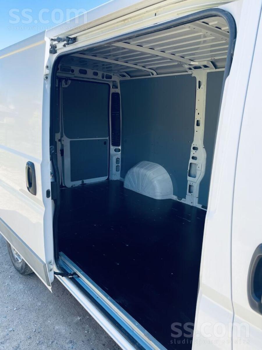 White Fiat Ducato 2017 in Dobele, with an engine capacity of 2.30 L and mileage of 149 thousand km for 8700 €, photo 6 on AUTOMOTO.COM.LV