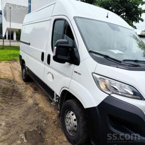 White Fiat Ducato 2018 in Rezekne, with an engine capacity of 2.30 L and mileage of 551 thousand km for 5000 €, photo 3 on AUTOMOTO.COM.LV