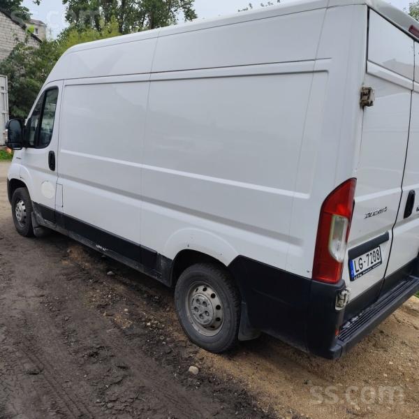White Fiat Ducato 2018 in Rezekne, with an engine capacity of 2.30 L and mileage of 551 thousand km for 5000 €, photo 3 on AUTOMOTO.COM.LV