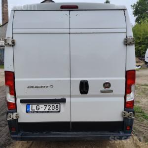 White Fiat Ducato 2018 in Rezekne, with an engine capacity of 2.30 L and mileage of 551 thousand km for 5000 €, photo 5 on AUTOMOTO.COM.LV