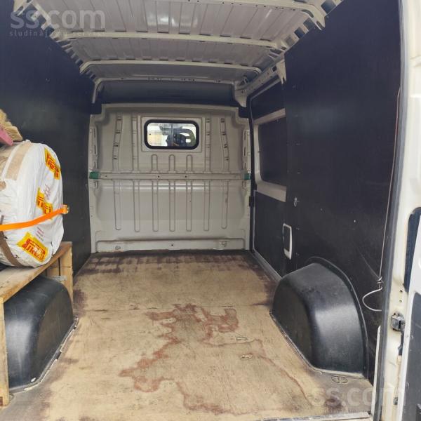 White Fiat Ducato 2018 in Rezekne, with an engine capacity of 2.30 L and mileage of 551 thousand km for 5000 €, photo 5 on AUTOMOTO.COM.LV