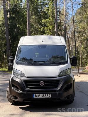 White Fiat Ducato 2021 in Cesis, with an engine capacity of 2.30 L and mileage of 190 thousand km for 18500 €, photo 3 on AUTOMOTO.COM.LV